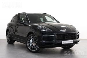 Black Porsche Cayenne 2019 in Riga, with an engine capacity of 4.00 L and mileage of 117 thousand km for 59900 €, photo 14 on AUTOMOTO.COM.LV