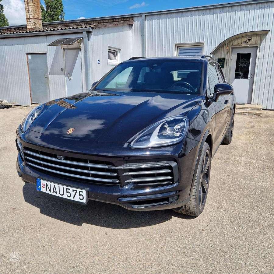 Melns Porsche Cayenne 2019 Tauragė, ar dzinēja tilpumu 3.00 L un nobraukumu 8 tūkst. km par 54000 €, foto 2 vietnē AUTOMOTO.COM.LV