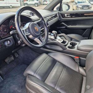 Melns Porsche Cayenne 2019 Tauragė, ar dzinēja tilpumu 3.00 L un nobraukumu 8 tūkst. km par 54000 €, foto 9 vietnē AUTOMOTO.COM.LV