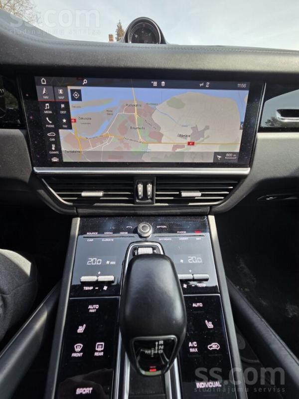 Black Porsche Cayenne 2019 in Riga, with an engine capacity of 3.00 L and mileage of 177 thousand km for 43000 €, photo 7 on AUTOMOTO.COM.LV