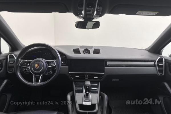 Melns Porsche Cayenne 2019 Tallina, ar dzinēja tilpumu 3.00 L un nobraukumu 65 tūkst. km par 64900 €, foto 6 vietnē AUTOMOTO.COM.LV