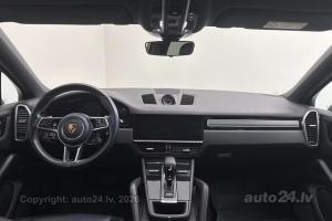 Black Porsche Cayenne 2019 in Tallinn, with an engine capacity of 3.00 L and mileage of 65 thousand km for 64900 €, photo 7 on AUTOMOTO.COM.LV
