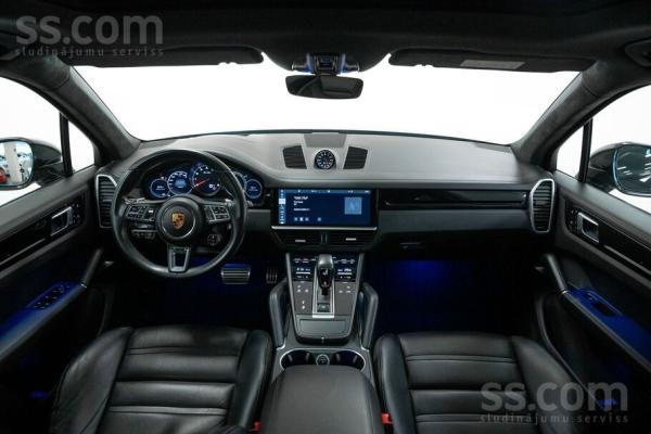 Black Porsche Cayenne 2019 in Riga, with an engine capacity of 4.00 L and mileage of 117 thousand km for 52500 €, photo 4 on AUTOMOTO.COM.LV