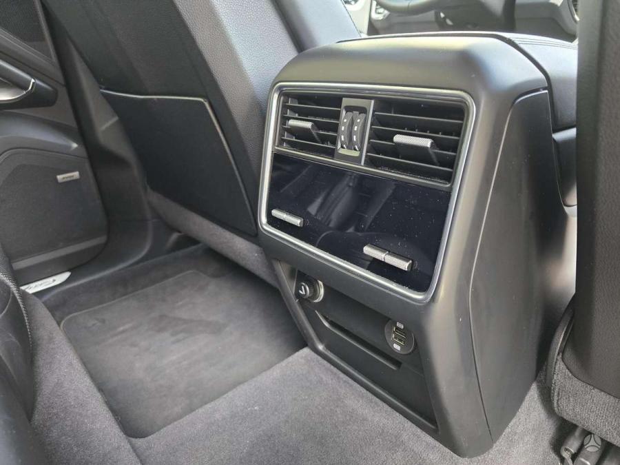 Melns Porsche Cayenne 2019 Viļņa, ar dzinēja tilpumu 4.00 L un nobraukumu 199 tūkst. km par 48000 €, foto 14 vietnē AUTOMOTO.COM.LV