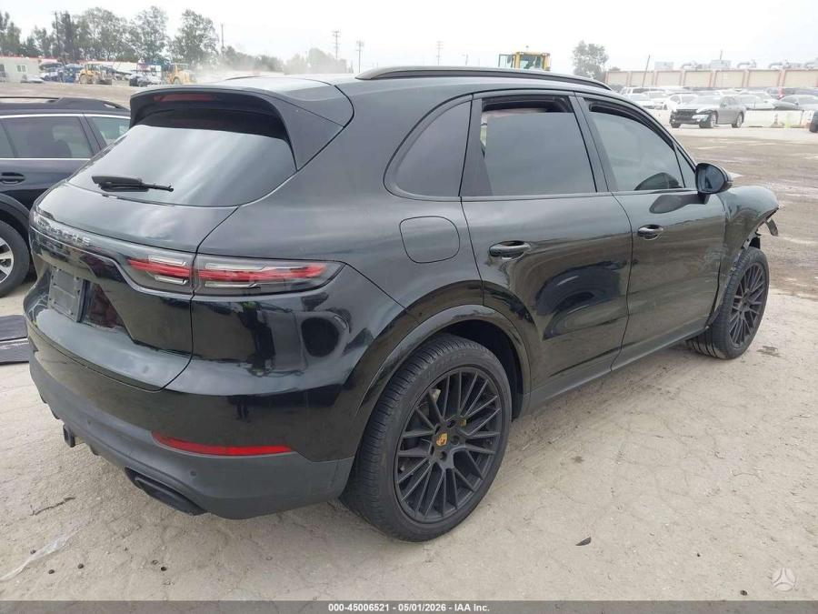 Melns Porsche Cayenne 2019 Klaipėda, ar dzinēja tilpumu 3.00 L un nobraukumu 150 tūkst. km par 12500 €, foto 5 vietnē AUTOMOTO.COM.LV