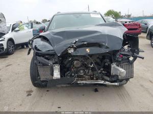 Melns Porsche Cayenne 2019 Klaipėda, ar dzinēja tilpumu 3.00 L un nobraukumu 150 tūkst. km par 12500 €, foto 6 vietnē AUTOMOTO.COM.LV