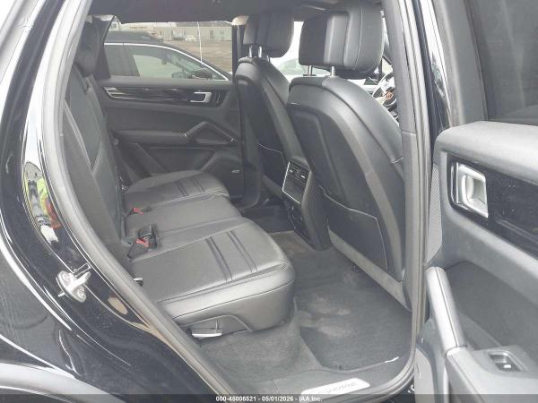 Black Porsche Cayenne 2019 in Klaipeda, with an engine capacity of 3.00 L and mileage of 150 thousand km for 12500 €, photo 7 on AUTOMOTO.COM.LV
