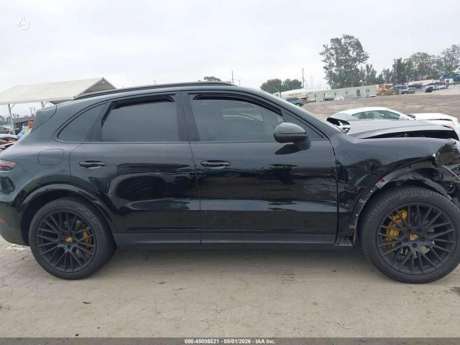 Melns Porsche Cayenne 2019 Klaipėda, ar dzinēja tilpumu 3.00 L un nobraukumu 150 tūkst. km par 12500 €, foto 13 vietnē AUTOMOTO.COM.LV