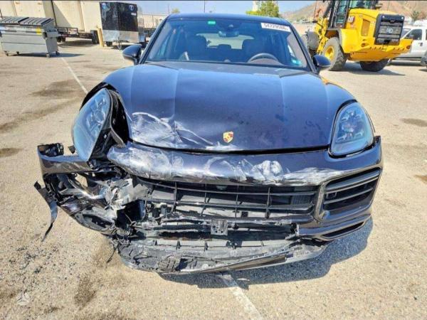 Melns Porsche Cayenne 2019 Kauņa, ar dzinēja tilpumu 4.00 L un nobraukumu 20 tūkst. km par 30000 €, foto 5 vietnē AUTOMOTO.COM.LV