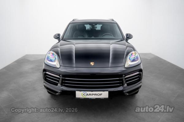 Melns Porsche Cayenne 2019 Tallina, ar dzinēja tilpumu 3.00 L un nobraukumu 160 tūkst. km par 39899 €, foto 2 vietnē AUTOMOTO.COM.LV