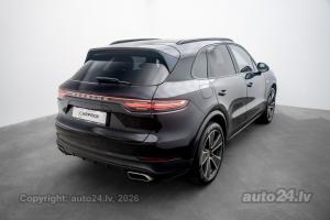 Melns Porsche Cayenne 2019 Tallina, ar dzinēja tilpumu 3.00 L un nobraukumu 160 tūkst. km par 39899 €, foto 6 vietnē AUTOMOTO.COM.LV