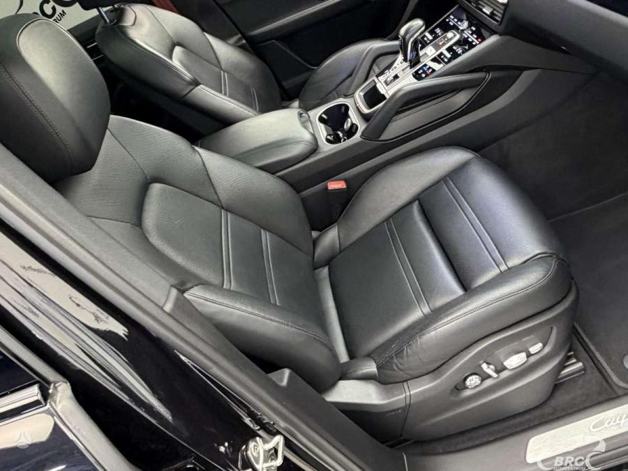 Melns Porsche Cayenne 2019 Viļņa, ar dzinēja tilpumu 3.00 L un nobraukumu 85 tūkst. km par 39000 €, foto 7 vietnē AUTOMOTO.COM.LV