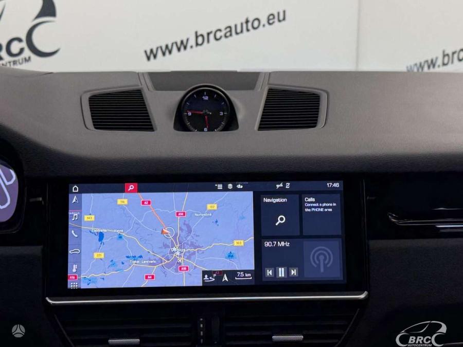 Melns Porsche Cayenne 2019 Viļņa, ar dzinēja tilpumu 3.00 L un nobraukumu 85 tūkst. km par 39000 €, foto 19 vietnē AUTOMOTO.COM.LV