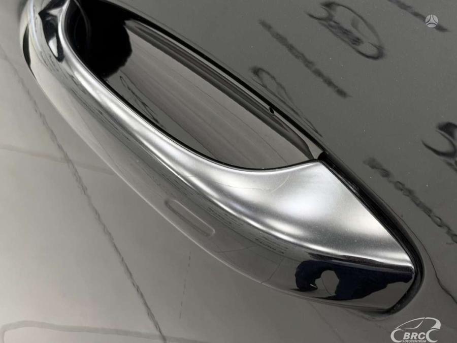 Melns Porsche Cayenne 2019 Viļņa, ar dzinēja tilpumu 3.00 L un nobraukumu 85 tūkst. km par 39000 €, foto 22 vietnē AUTOMOTO.COM.LV