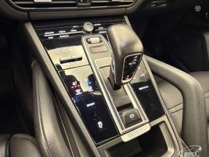 Melns Porsche Cayenne 2019 Viļņa, ar dzinēja tilpumu 3.00 L un nobraukumu 85 tūkst. km par 39000 €, foto 30 vietnē AUTOMOTO.COM.LV