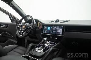 Black Porsche Cayenne 2019 in Tallinn, with an engine capacity of 3.00 L and mileage of 160 thousand km for 39899 €, photo 14 on AUTOMOTO.COM.LV