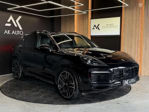 Melns Porsche Cayenne 2019 Kauņa, ar dzinēja tilpumu 2.89 L un nobraukumu 90 tūkst. km par 47990 €, foto 3 vietnē AUTOMOTO.COM.LV
