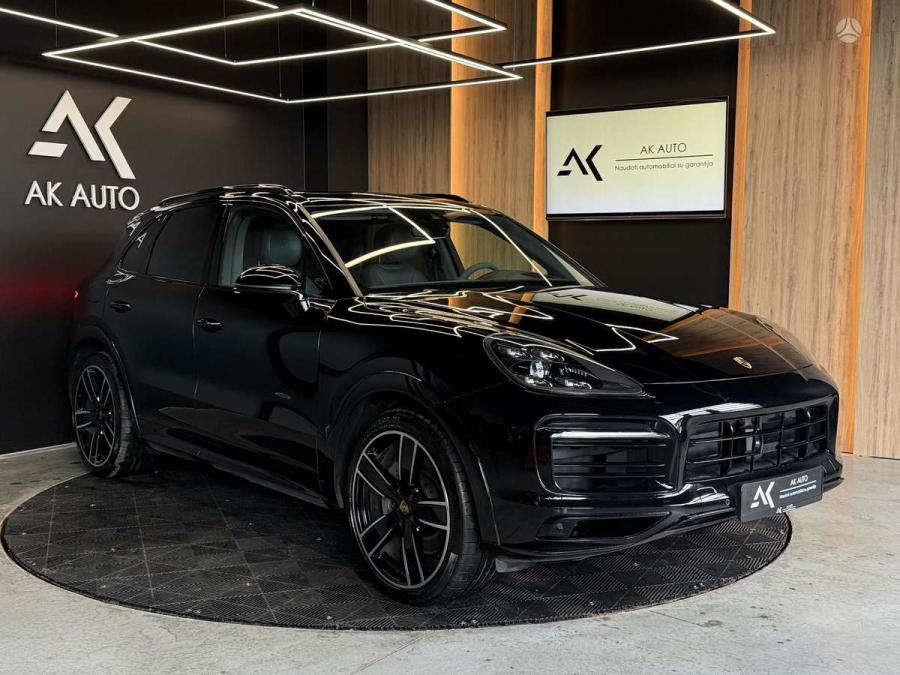 Melns Porsche Cayenne 2019 Kauņa, ar dzinēja tilpumu 2.89 L un nobraukumu 90 tūkst. km par 47990 €, foto 3 vietnē AUTOMOTO.COM.LV