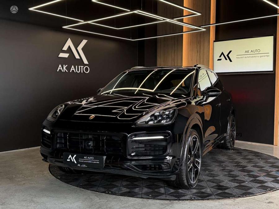 Melns Porsche Cayenne 2019 Kauņa, ar dzinēja tilpumu 2.89 L un nobraukumu 90 tūkst. km par 47990 €, foto 5 vietnē AUTOMOTO.COM.LV
