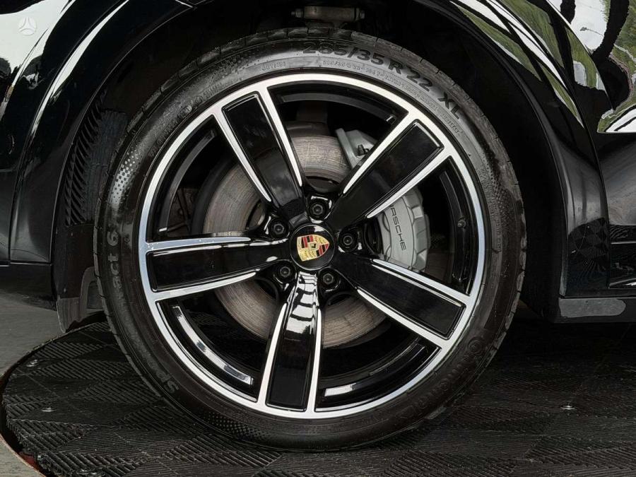 Melns Porsche Cayenne 2019 Kauņa, ar dzinēja tilpumu 2.89 L un nobraukumu 90 tūkst. km par 47990 €, foto 7 vietnē AUTOMOTO.COM.LV