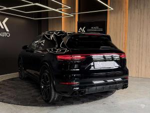 Melns Porsche Cayenne 2019 Kauņa, ar dzinēja tilpumu 2.89 L un nobraukumu 90 tūkst. km par 47990 €, foto 8 vietnē AUTOMOTO.COM.LV