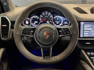 Melns Porsche Cayenne 2019 Kauņa, ar dzinēja tilpumu 2.89 L un nobraukumu 90 tūkst. km par 47990 €, foto 13 vietnē AUTOMOTO.COM.LV