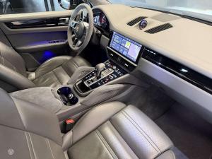 Melns Porsche Cayenne 2019 Kauņa, ar dzinēja tilpumu 2.89 L un nobraukumu 90 tūkst. km par 47990 €, foto 16 vietnē AUTOMOTO.COM.LV