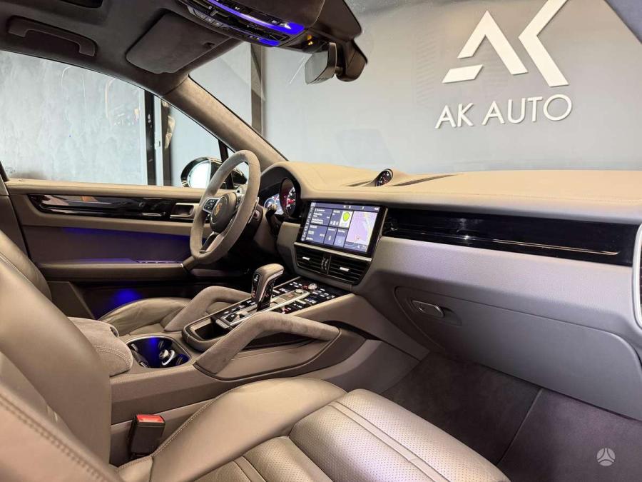 Melns Porsche Cayenne 2019 Kauņa, ar dzinēja tilpumu 2.89 L un nobraukumu 90 tūkst. km par 47990 €, foto 17 vietnē AUTOMOTO.COM.LV