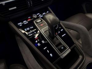 Melns Porsche Cayenne 2019 Kauņa, ar dzinēja tilpumu 2.89 L un nobraukumu 90 tūkst. km par 47990 €, foto 19 vietnē AUTOMOTO.COM.LV