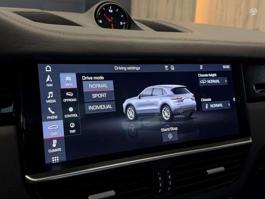 Melns Porsche Cayenne 2019 Kauņa, ar dzinēja tilpumu 2.89 L un nobraukumu 90 tūkst. km par 47990 €, foto 30 vietnē AUTOMOTO.COM.LV