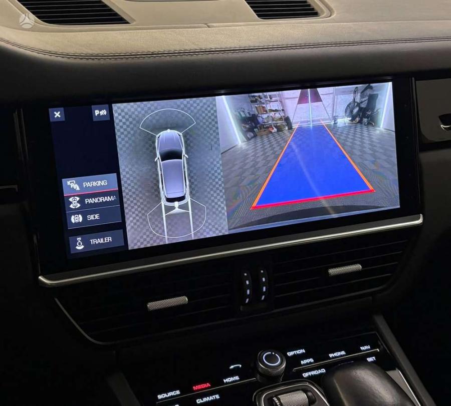 Melns Porsche Cayenne 2019 Marijampole, ar dzinēja tilpumu 3.00 L un nobraukumu 95 tūkst. km par 39999 €, foto 6 vietnē AUTOMOTO.COM.LV