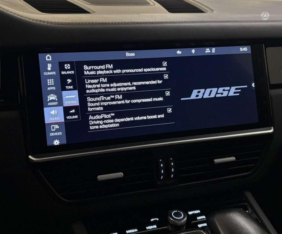 Melns Porsche Cayenne 2019 Marijampole, ar dzinēja tilpumu 3.00 L un nobraukumu 95 tūkst. km par 39999 €, foto 15 vietnē AUTOMOTO.COM.LV