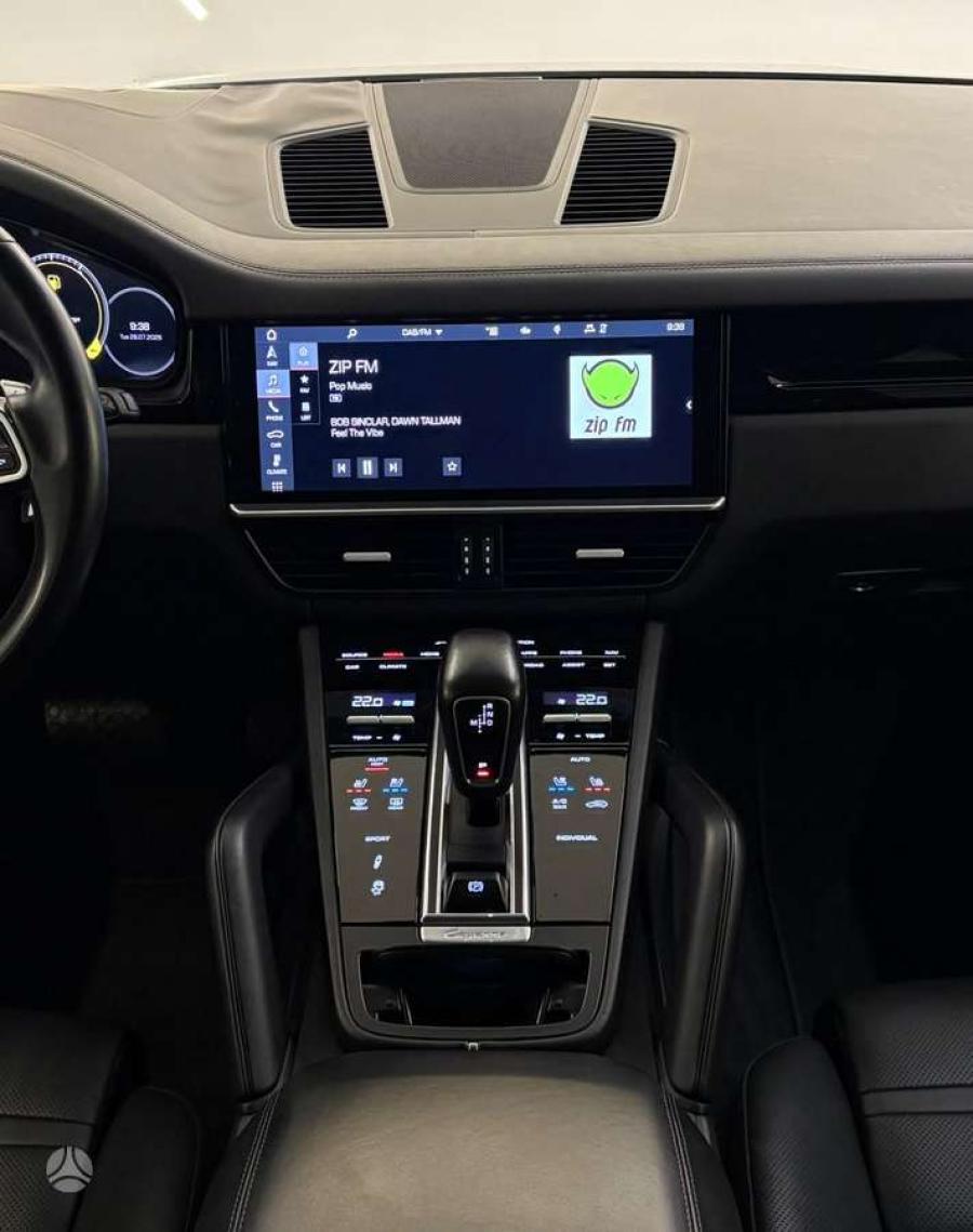 Melns Porsche Cayenne 2019 Marijampole, ar dzinēja tilpumu 3.00 L un nobraukumu 95 tūkst. km par 39999 €, foto 20 vietnē AUTOMOTO.COM.LV