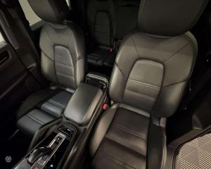 Melns Porsche Cayenne 2019 Marijampole, ar dzinēja tilpumu 3.00 L un nobraukumu 95 tūkst. km par 39999 €, foto 36 vietnē AUTOMOTO.COM.LV