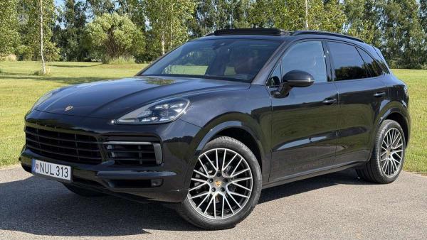 Melns Porsche Cayenne 2019 Klaipėda, ar dzinēja tilpumu 3.00 L un nobraukumu 162 tūkst. km par 37790 €, foto 1 vietnē AUTOMOTO.COM.LV