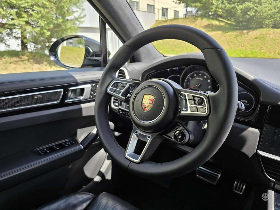 Melns Porsche Cayenne 2019 Viļņa, ar dzinēja tilpumu 4.00 L un nobraukumu 199 tūkst. km par 44000 €, foto 10 vietnē AUTOMOTO.COM.LV
