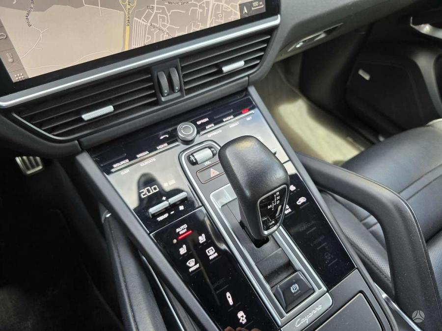 Melns Porsche Cayenne 2019 Viļņa, ar dzinēja tilpumu 4.00 L un nobraukumu 199 tūkst. km par 44000 €, foto 12 vietnē AUTOMOTO.COM.LV