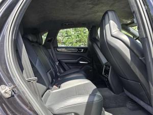 Melns Porsche Cayenne 2019 Viļņa, ar dzinēja tilpumu 4.00 L un nobraukumu 199 tūkst. km par 44000 €, foto 15 vietnē AUTOMOTO.COM.LV