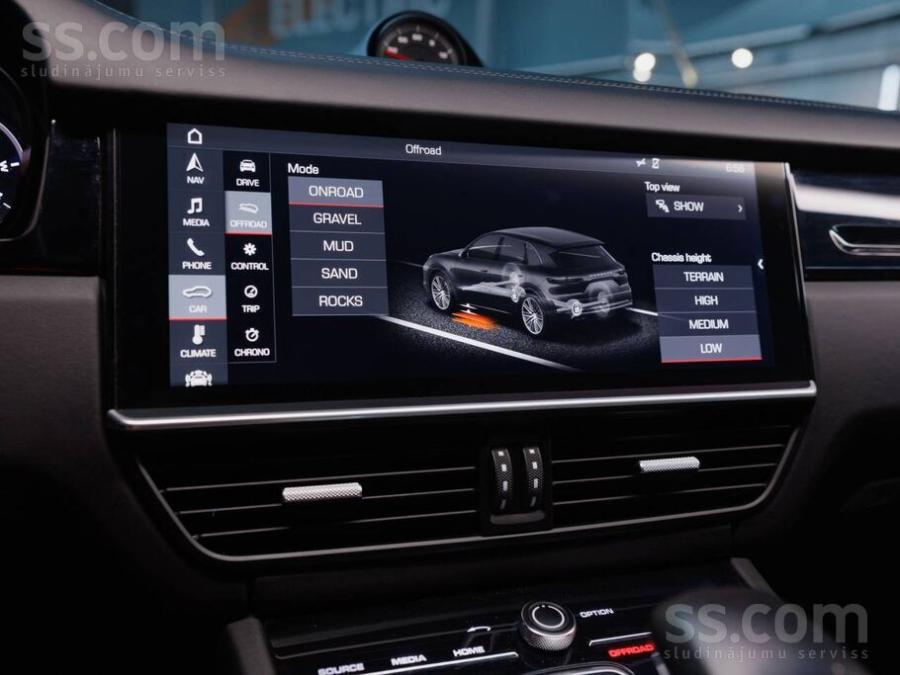 Черный Порше Каен 2019 в Рига, объемом двигателя 4.00 л и пробегом 117 тыс. км за 52500 €, фото 25 на AUTOMOTO.COM.LV