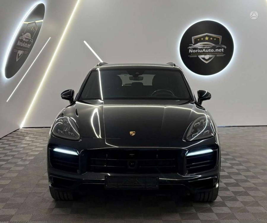 Melns Porsche Cayenne 2019 Marijampole, ar dzinēja tilpumu 3.00 L un nobraukumu 95 tūkst. km par 39999 €, foto 6 vietnē AUTOMOTO.COM.LV