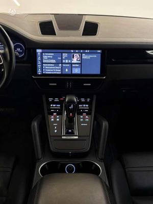 Melns Porsche Cayenne 2019 Marijampole, ar dzinēja tilpumu 3.00 L un nobraukumu 95 tūkst. km par 39999 €, foto 19 vietnē AUTOMOTO.COM.LV