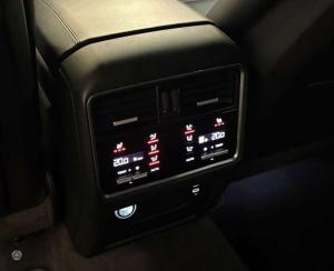 Melns Porsche Cayenne 2019 Marijampole, ar dzinēja tilpumu 3.00 L un nobraukumu 95 tūkst. km par 39999 €, foto 22 vietnē AUTOMOTO.COM.LV