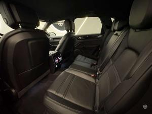 Melns Porsche Cayenne 2019 Marijampole, ar dzinēja tilpumu 3.00 L un nobraukumu 95 tūkst. km par 39999 €, foto 28 vietnē AUTOMOTO.COM.LV