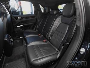 Black Porsche Cayenne 2019 in Riga, with an engine capacity of 4.00 L and mileage of 117 thousand km for 52500 €, photo 22 on AUTOMOTO.COM.LV