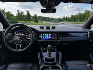 Black Porsche Cayenne 2019 in Vilnius, with an engine capacity of 3.00 L and mileage of 88 thousand km for 44000 €, photo 8 on AUTOMOTO.COM.LV