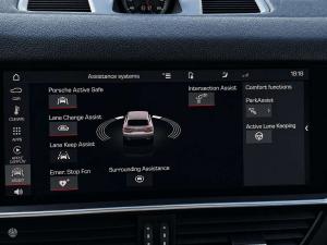 Black Porsche Cayenne 2019 in Vilnius, with an engine capacity of 3.00 L and mileage of 88 thousand km for 44000 €, photo 14 on AUTOMOTO.COM.LV