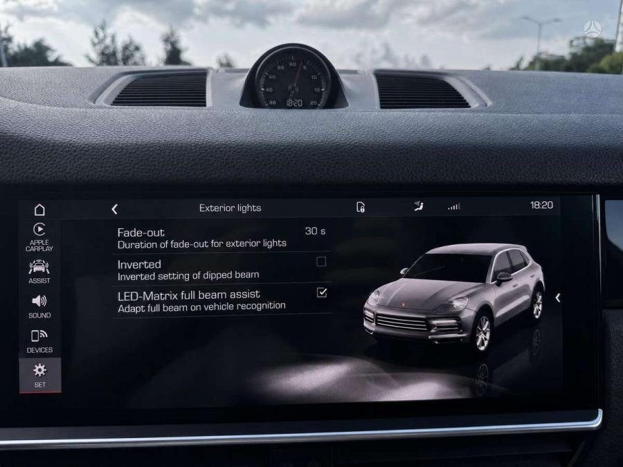 Black Porsche Cayenne 2019 in Vilnius, with an engine capacity of 3.00 L and mileage of 88 thousand km for 44000 €, photo 16 on AUTOMOTO.COM.LV