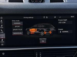 Black Porsche Cayenne 2019 in Vilnius, with an engine capacity of 3.00 L and mileage of 88 thousand km for 44000 €, photo 17 on AUTOMOTO.COM.LV