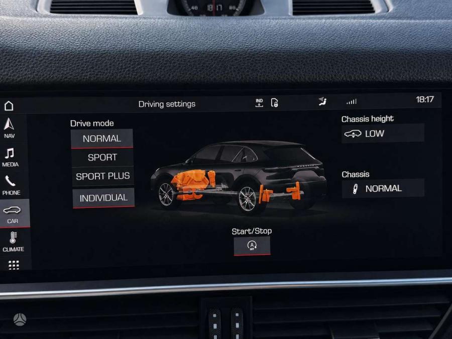 Black Porsche Cayenne 2019 in Vilnius, with an engine capacity of 3.00 L and mileage of 88 thousand km for 44000 €, photo 17 on AUTOMOTO.COM.LV