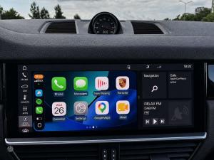 Black Porsche Cayenne 2019 in Vilnius, with an engine capacity of 3.00 L and mileage of 88 thousand km for 44000 €, photo 18 on AUTOMOTO.COM.LV